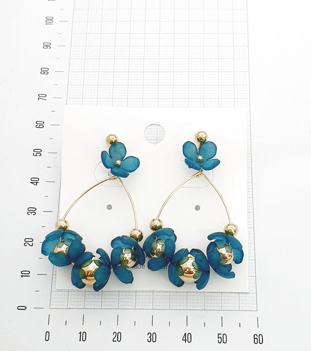 Kayon Greeb Emerald Flower Hoop Earrings – www.cutecrushco.com